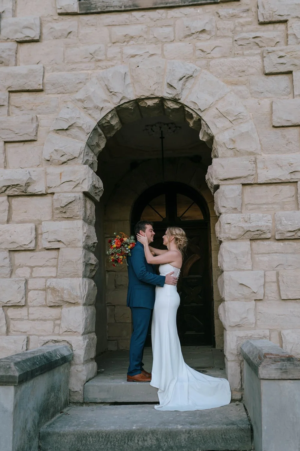 A Historic Ohio Wedding Venue: Mac-O-Chee Castle — The Pemberley Creative