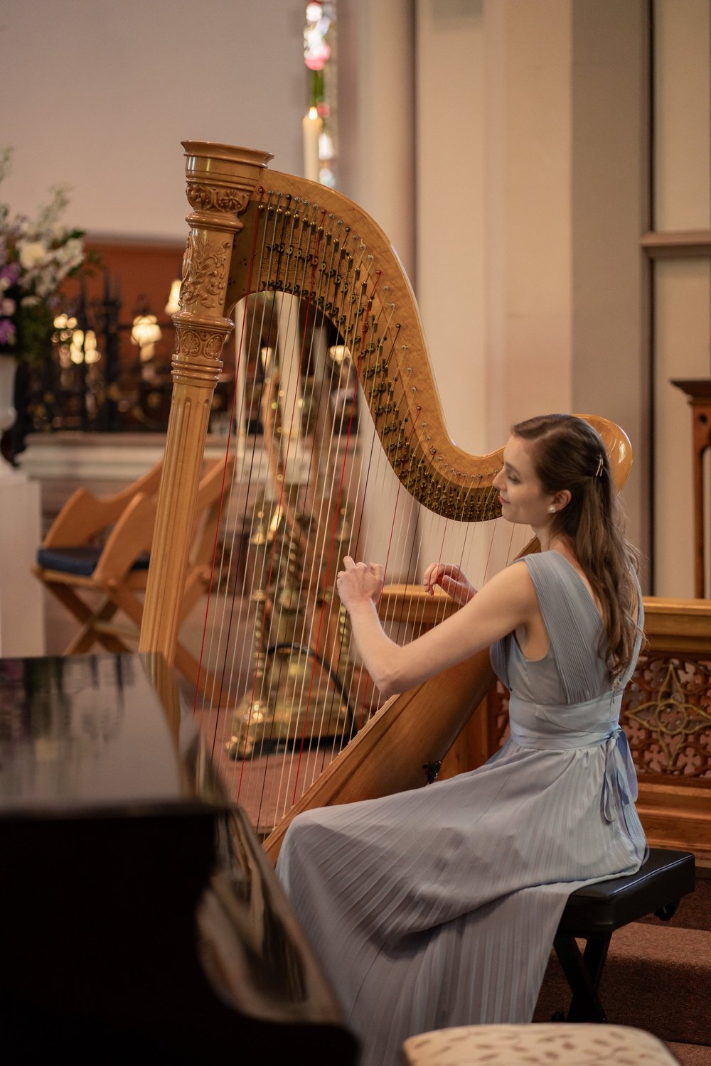 IMOGEN RIDGE HARPIST