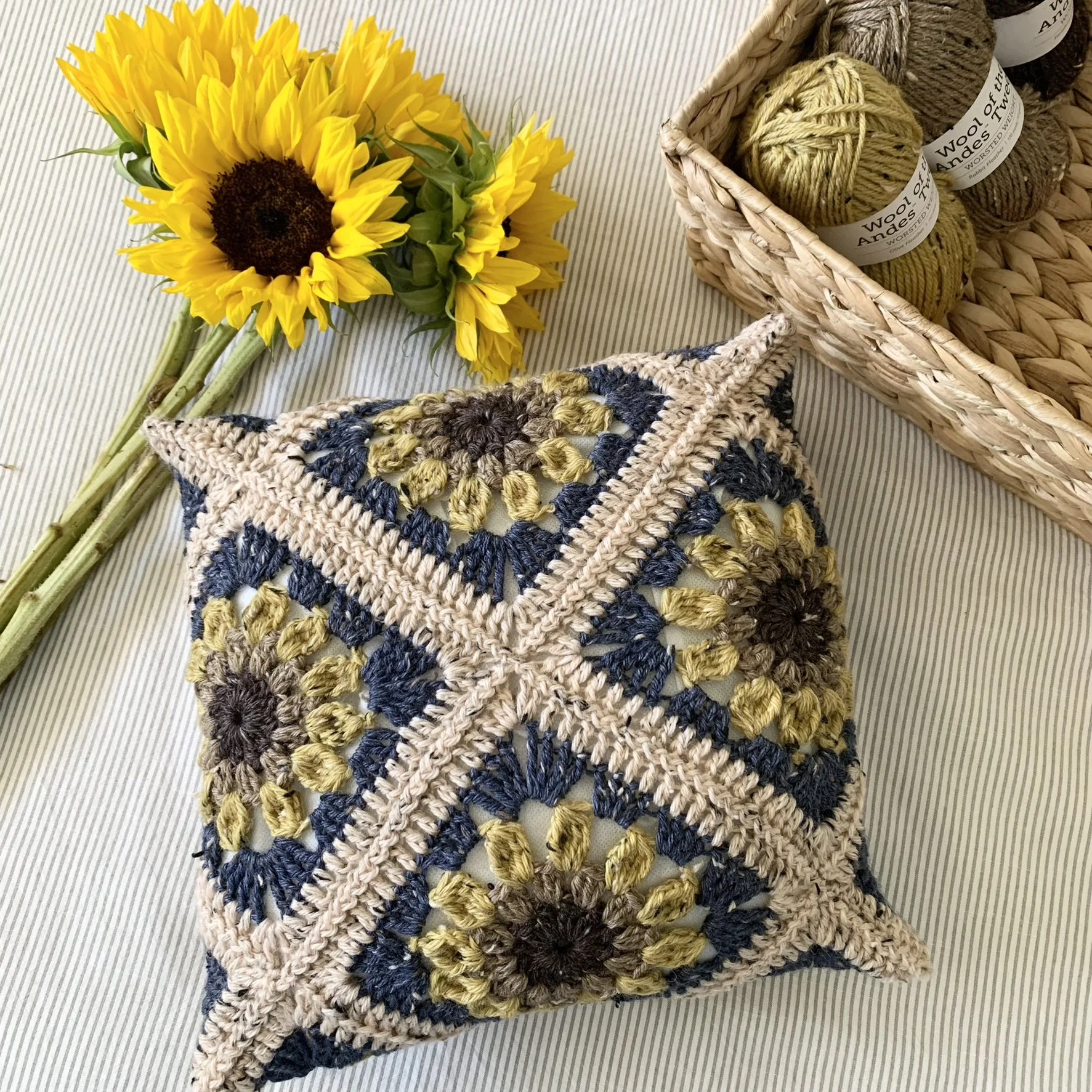 Autumn Sunflower Pillow Pattern (Free) — NautiKrall Crochet