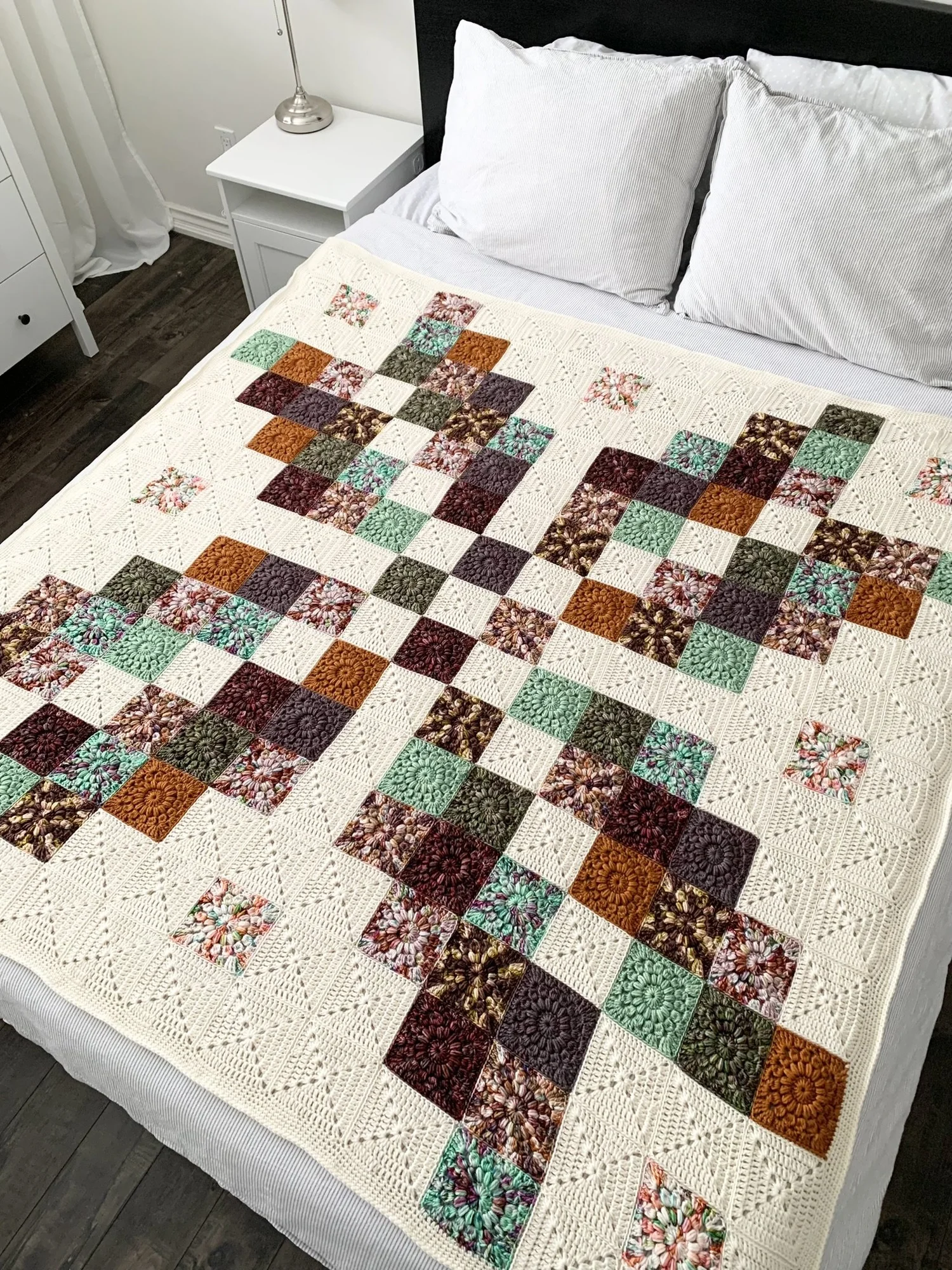 Nordic Star Sunburst Blanket Pattern x Speakeasy Collection by Hue Loco ...