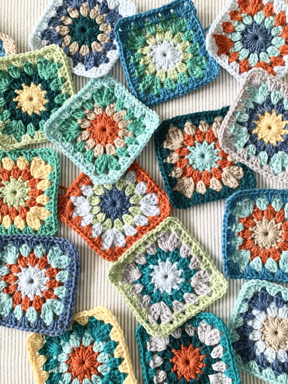 Finn’s Starburst Granny Square Blanket Pattern — NautiKrall Crochet