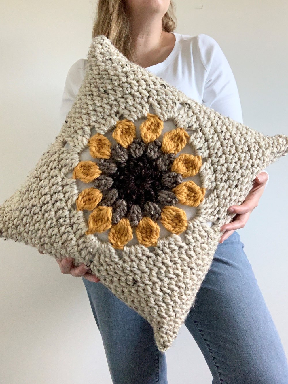 Basic Sunflower Pillow Pattern — NautiKrall Crochet