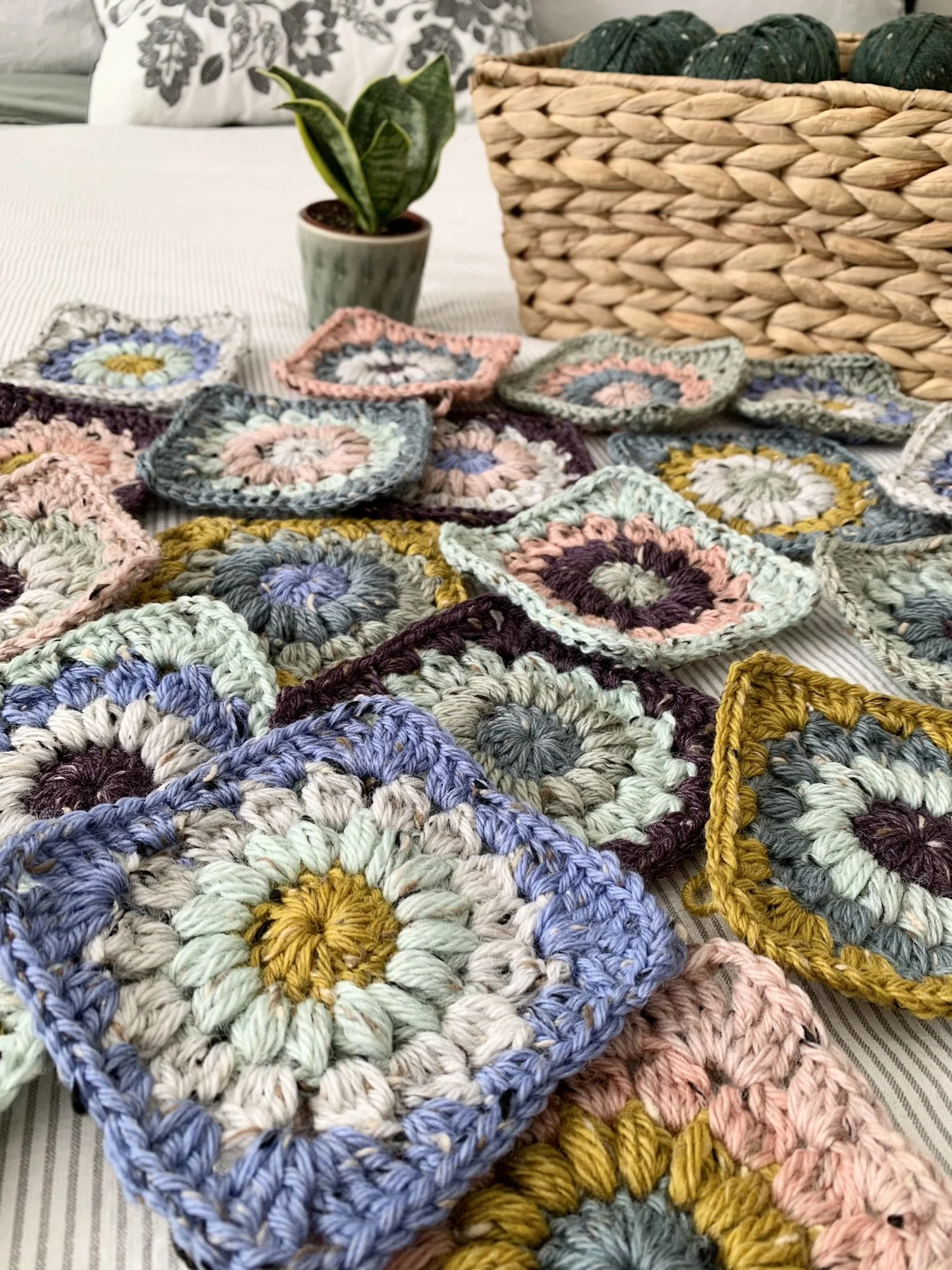 Limited Edition Hygge Burst Granny Square Blanket Pattern — NautiKrall ...