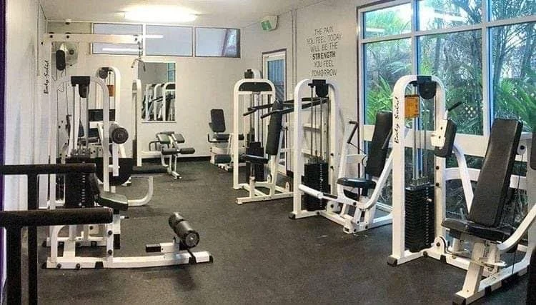 Buff Club Gym — 1800 Mareva