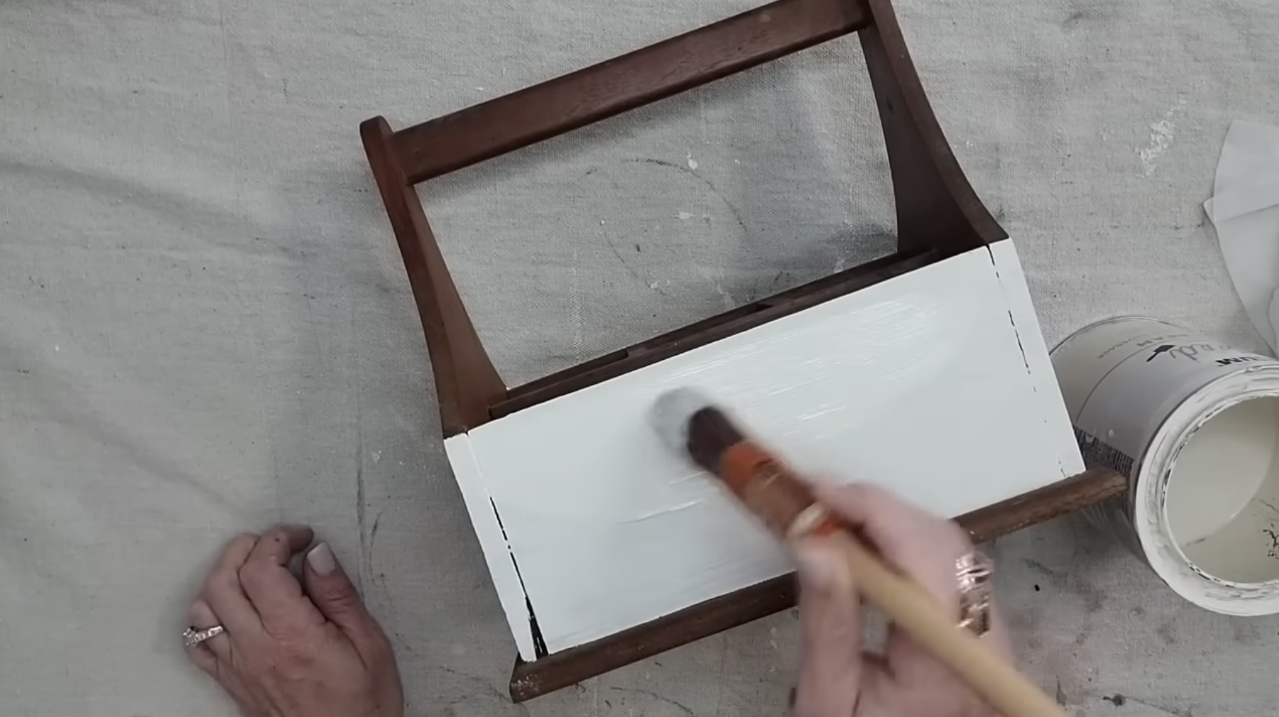 How To Use IOD Paint Inlays To Thrift Flip A Vintage Wooden Tote ...