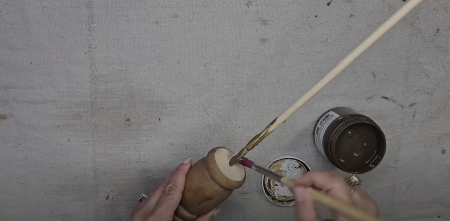 DIY Ghost-Inspired Halloween Decor Ideas — Julie's Designs and Signs