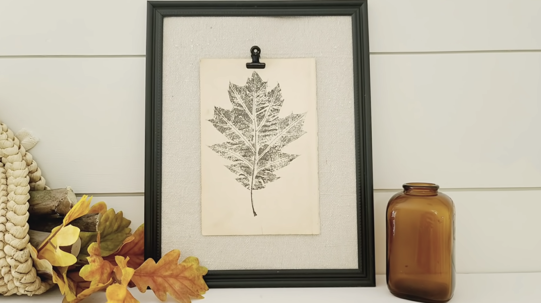 How To Create A DIY Leaf Stamped Picture Frame For Your Fall Home Decor ...