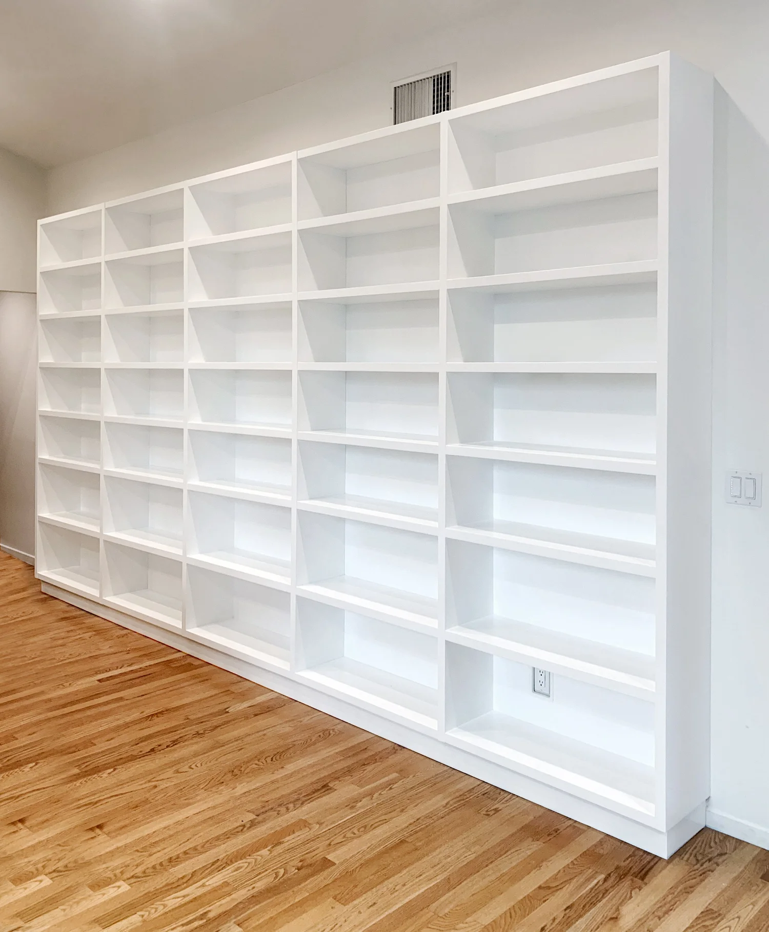 Custom Cabinets, Built-in Bookcases, Custom Media Centers ...