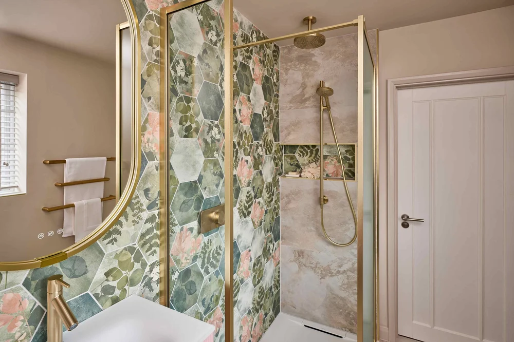 Bathroom Gallery: Bright And Bold Bathroom With Botanical Tiles
