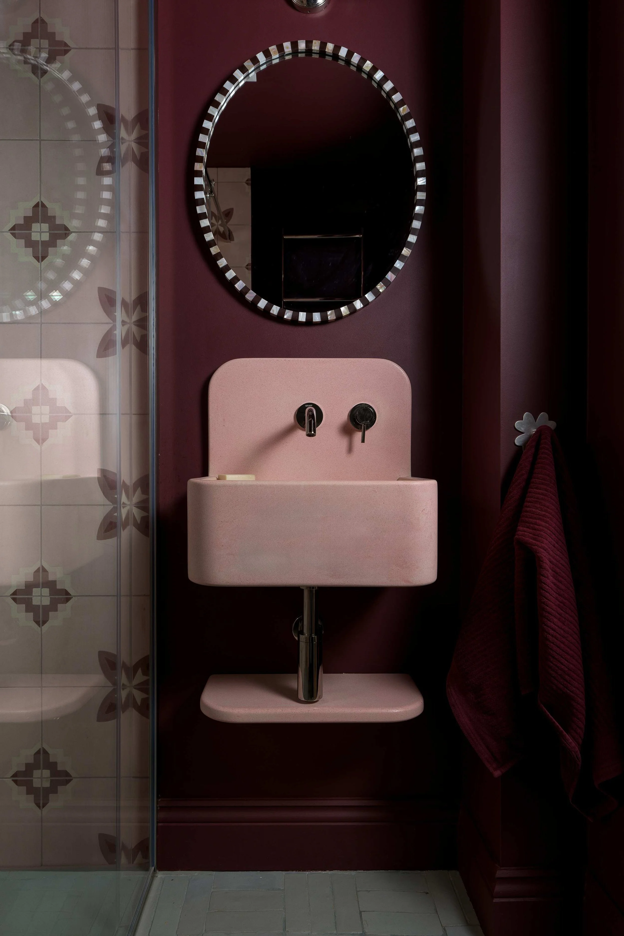 Bathroom Gallery: Basement Shower Room With Bubblegum-Coloured Concrete ...
