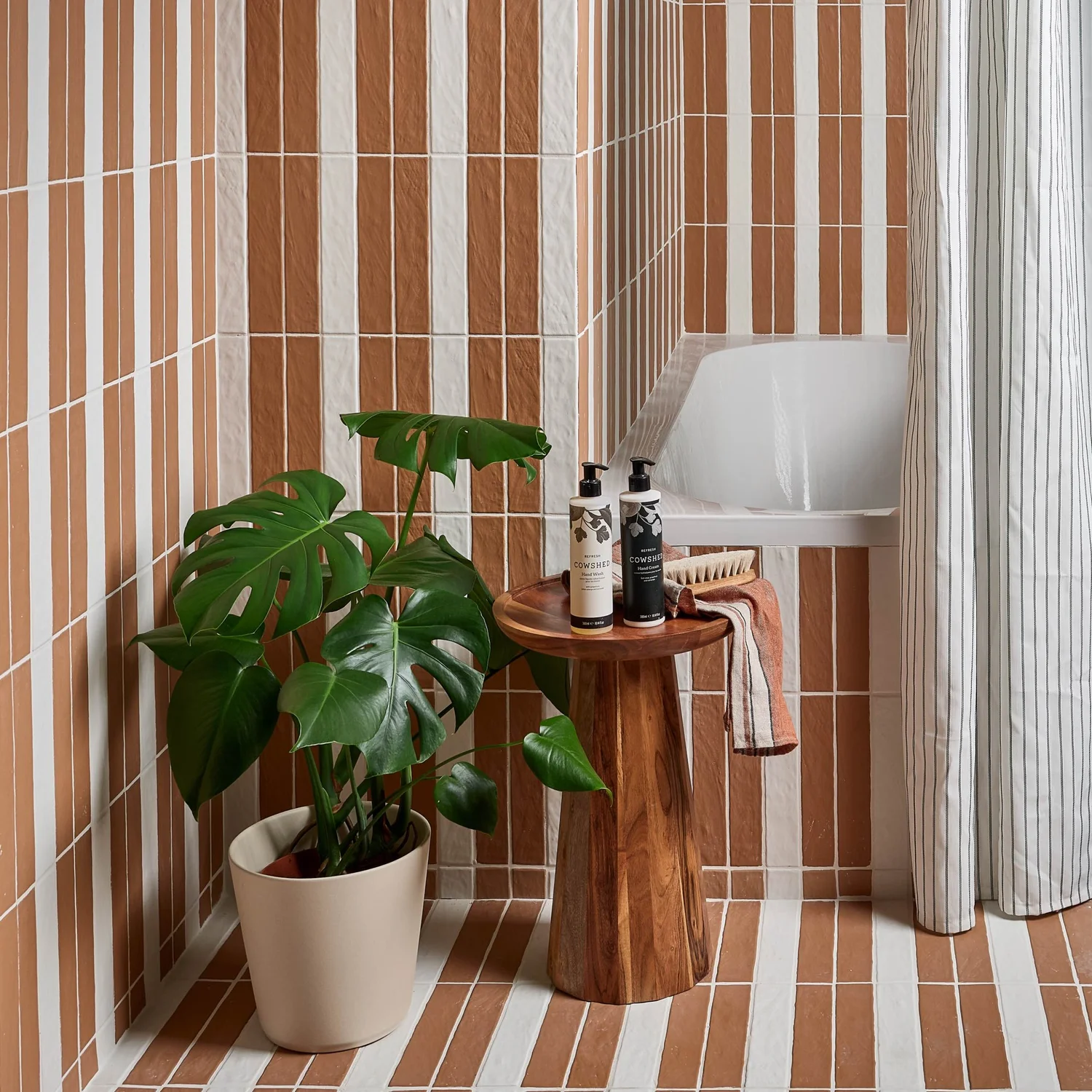 Bobbin Ceramic Bathroom Tile
