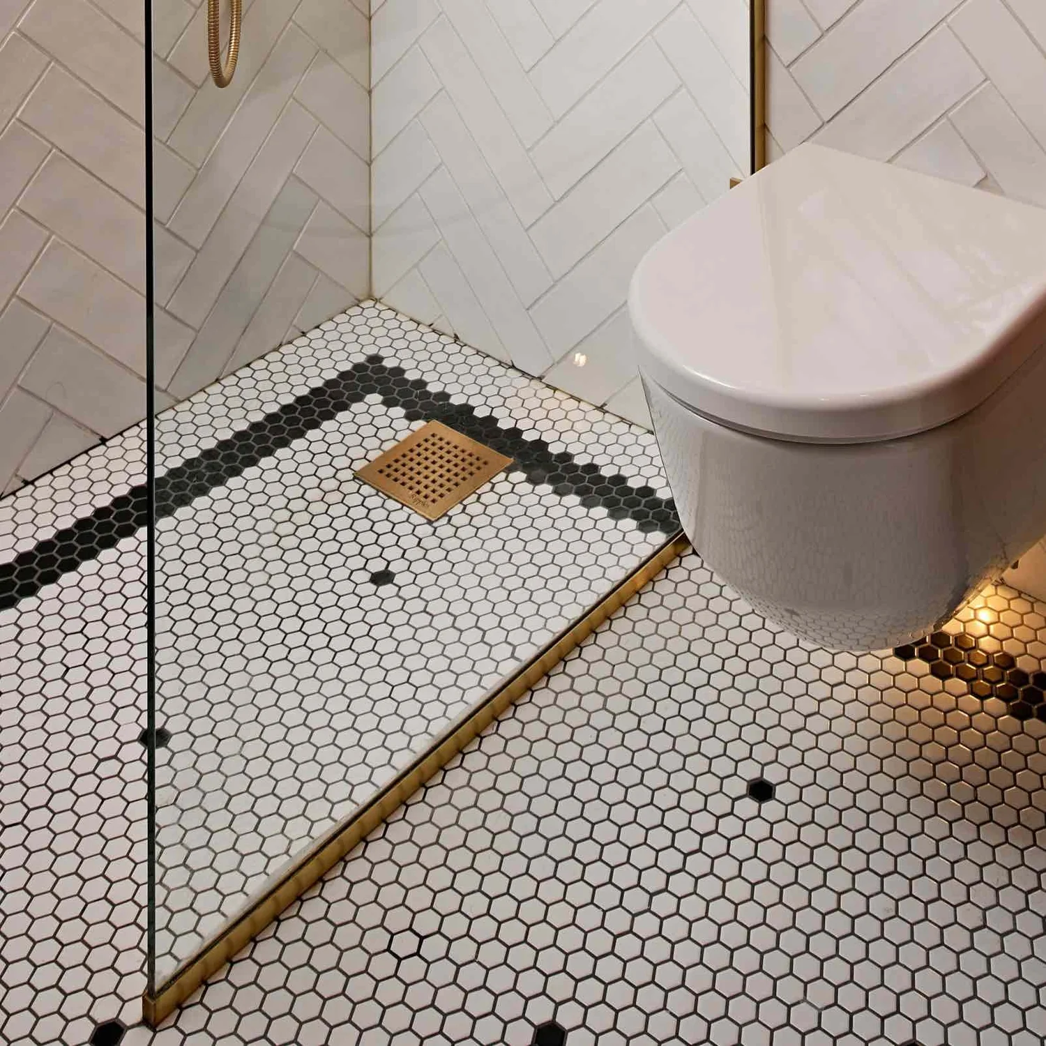 Bobbin Ceramic Bathroom Tile