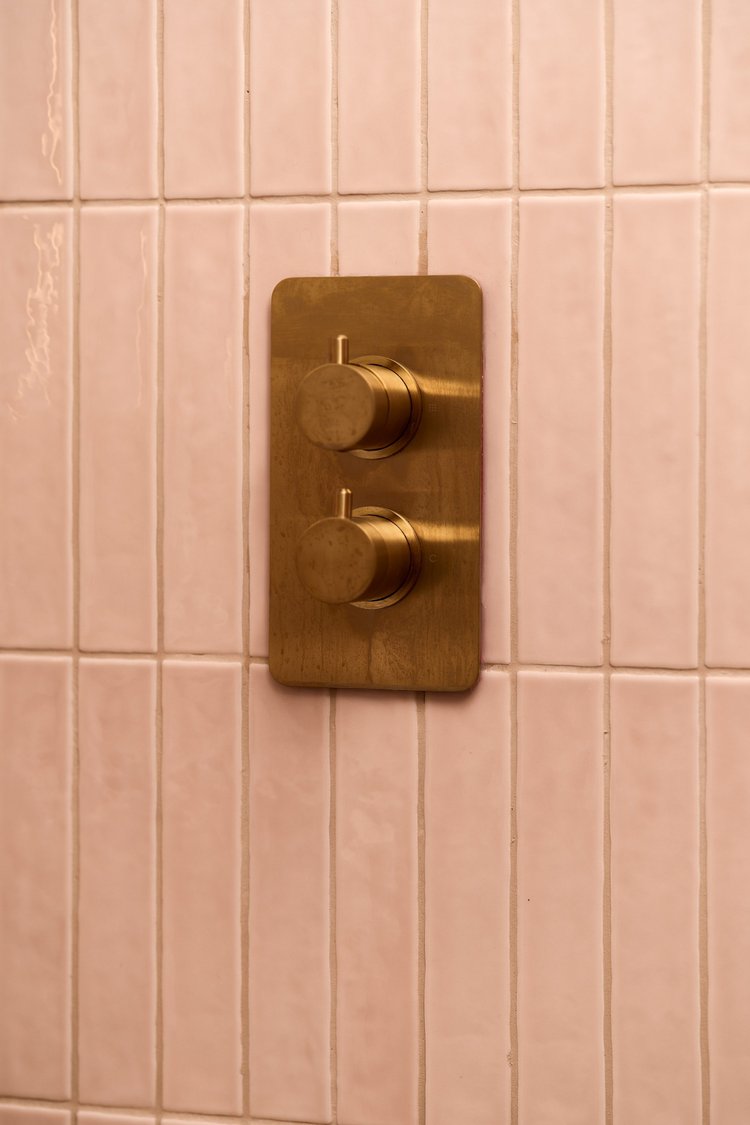 Bathroom Design: Pink Shower Room With Wooden Slatted Panelling