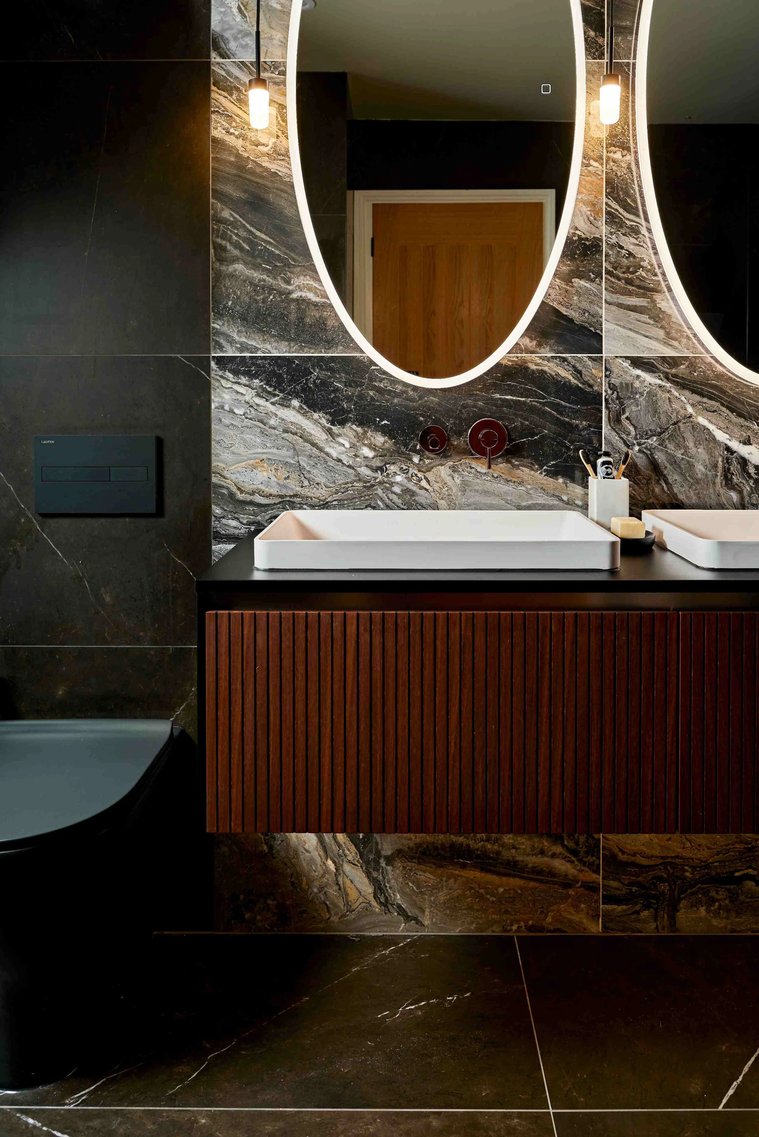 Bathroom Design: Dramatic Bathroom with Marble-Effect Tiles and Wooden ...