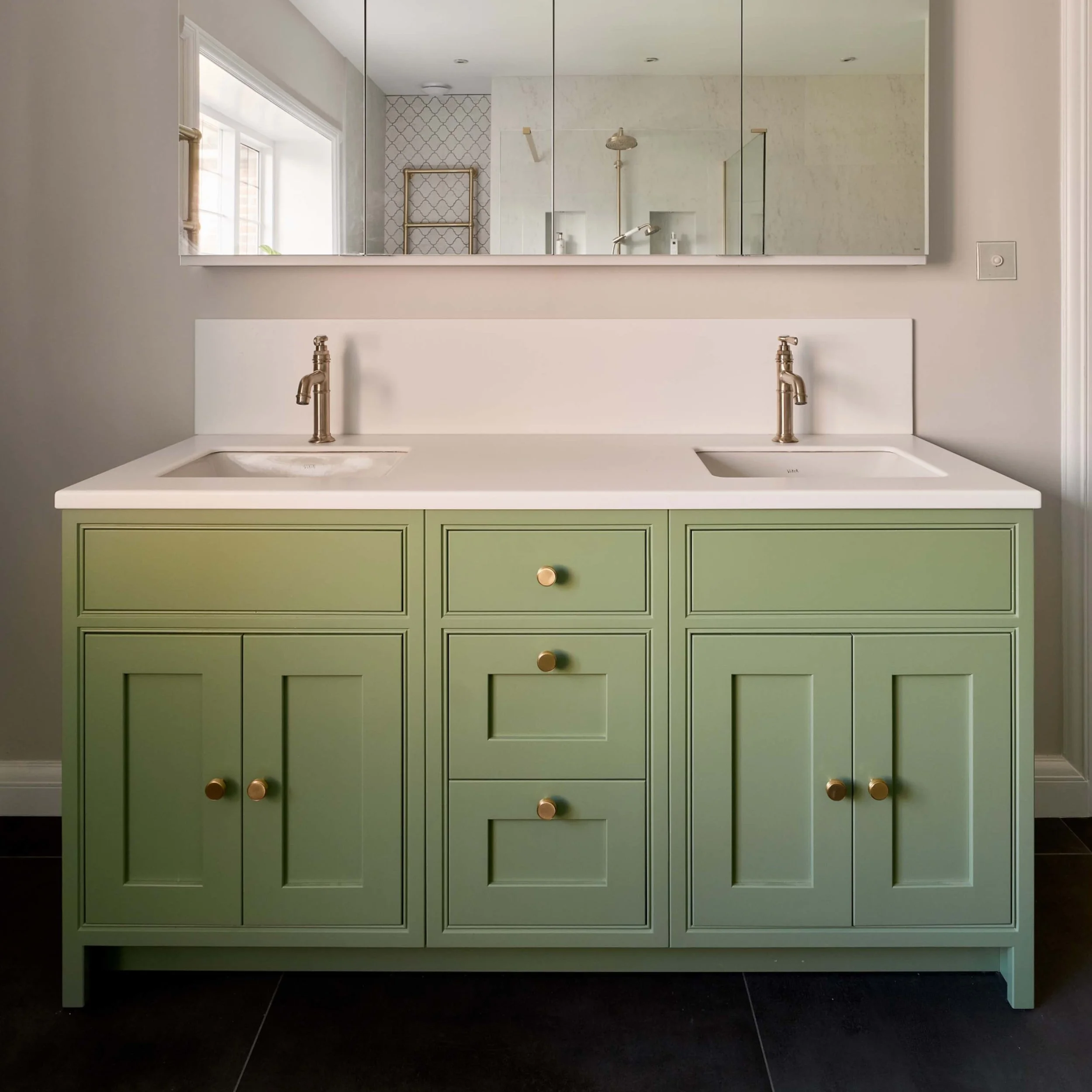 Luna Vintage Bathroom Vanity Unit