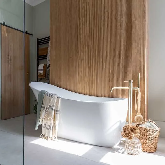 Viado Bath