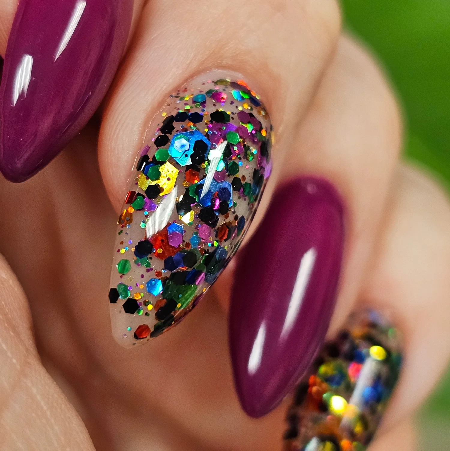 Glitter Nail Designs — The Crow's Claw Nails