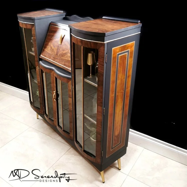 Bespoke Vintage Cocktail Cabinets, Drinks Cabinets, Bars & Bureaus.