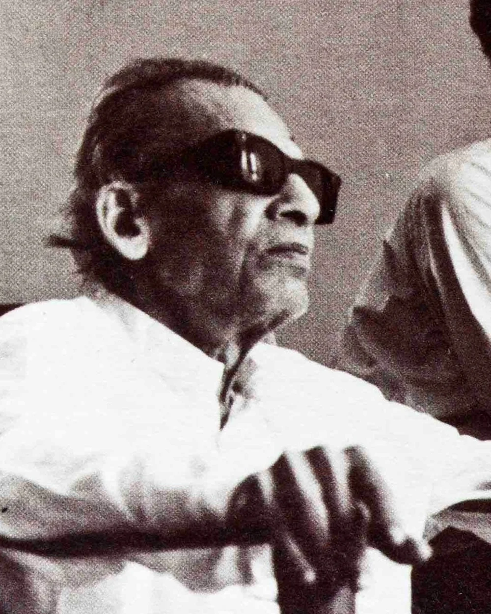 Benode Behari Mukherjee — Akar Prakar