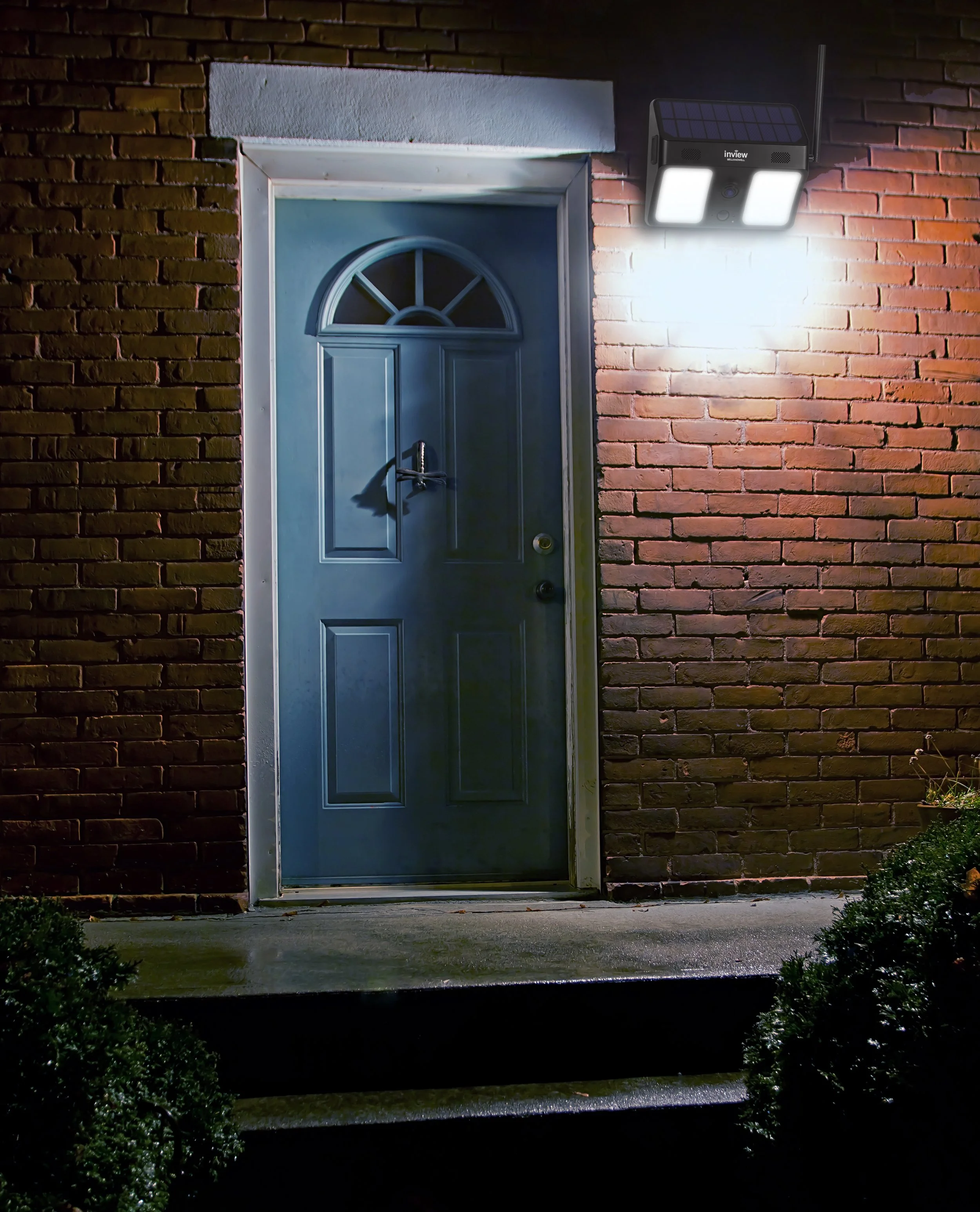 BHSLC1 Solar Floodlight Outdoor Camera — Bell+Howell