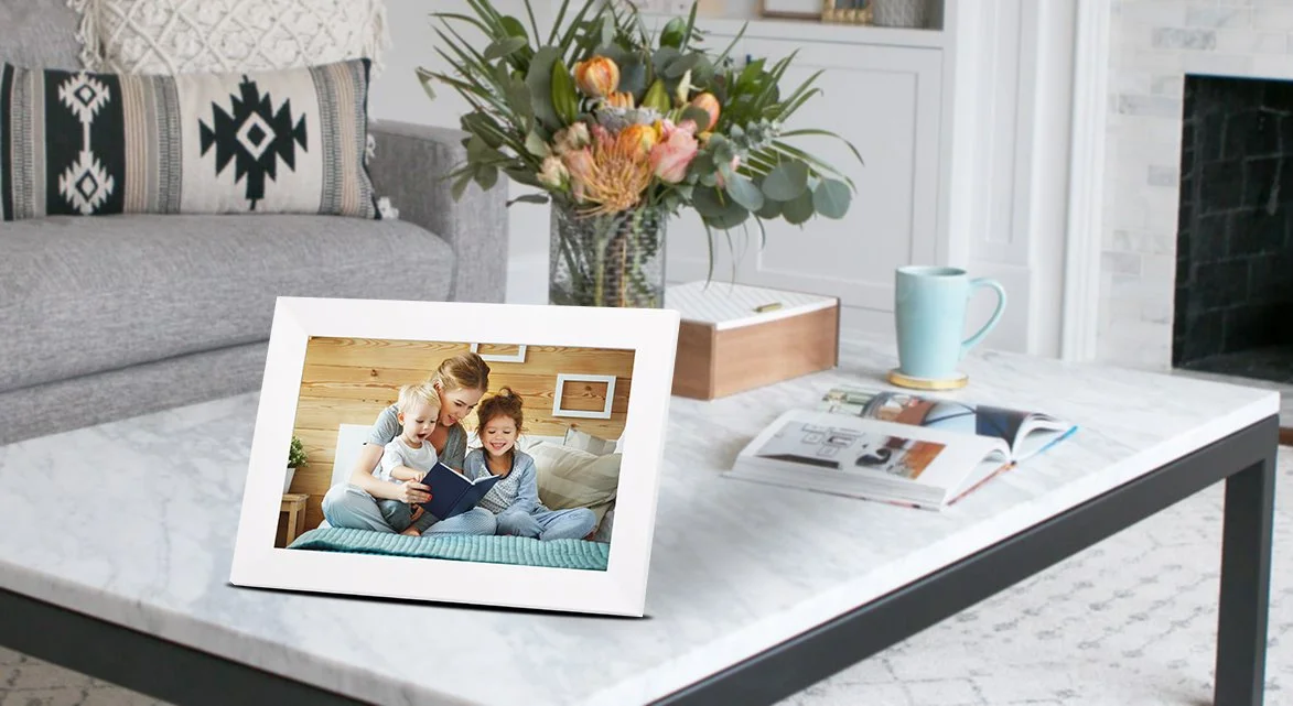 BHDPF101 10.1" Smart Photo Frame with Frameo Built-In (White) — Bell+Howell