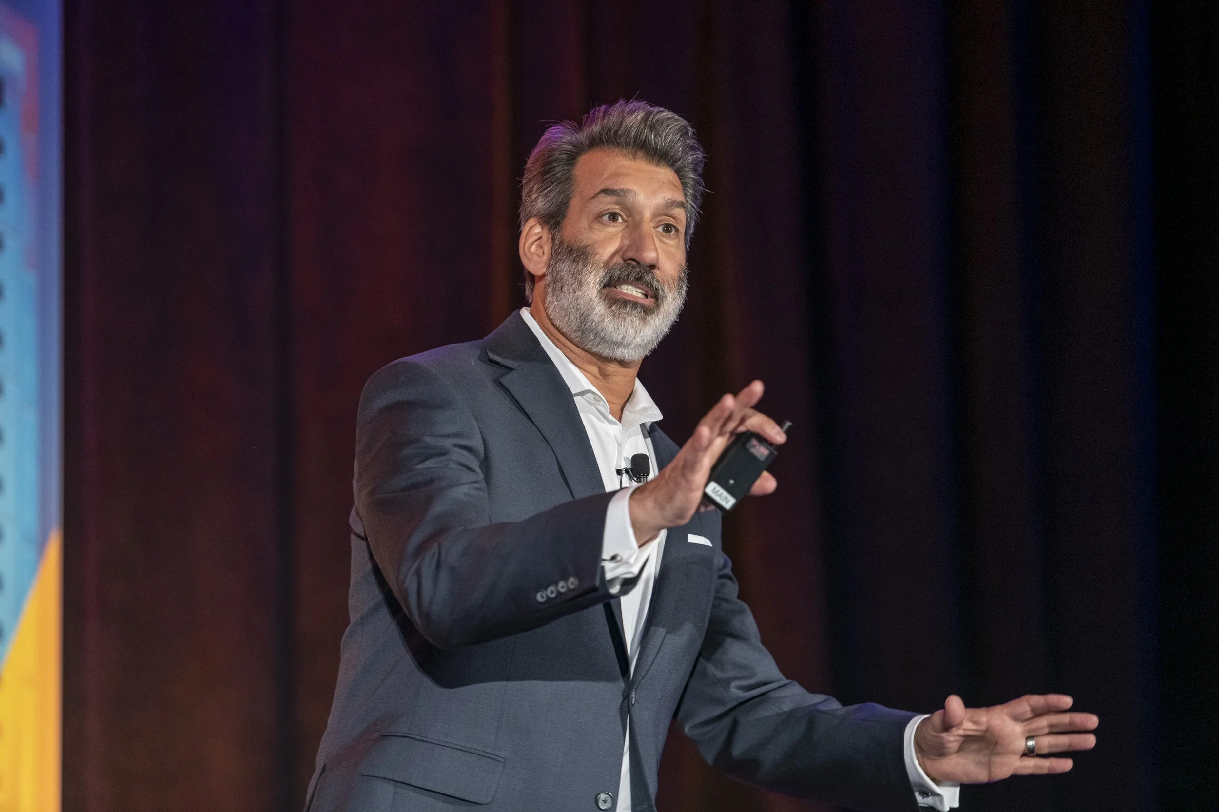 Speaking — customer experience keynote speaker David Avrin