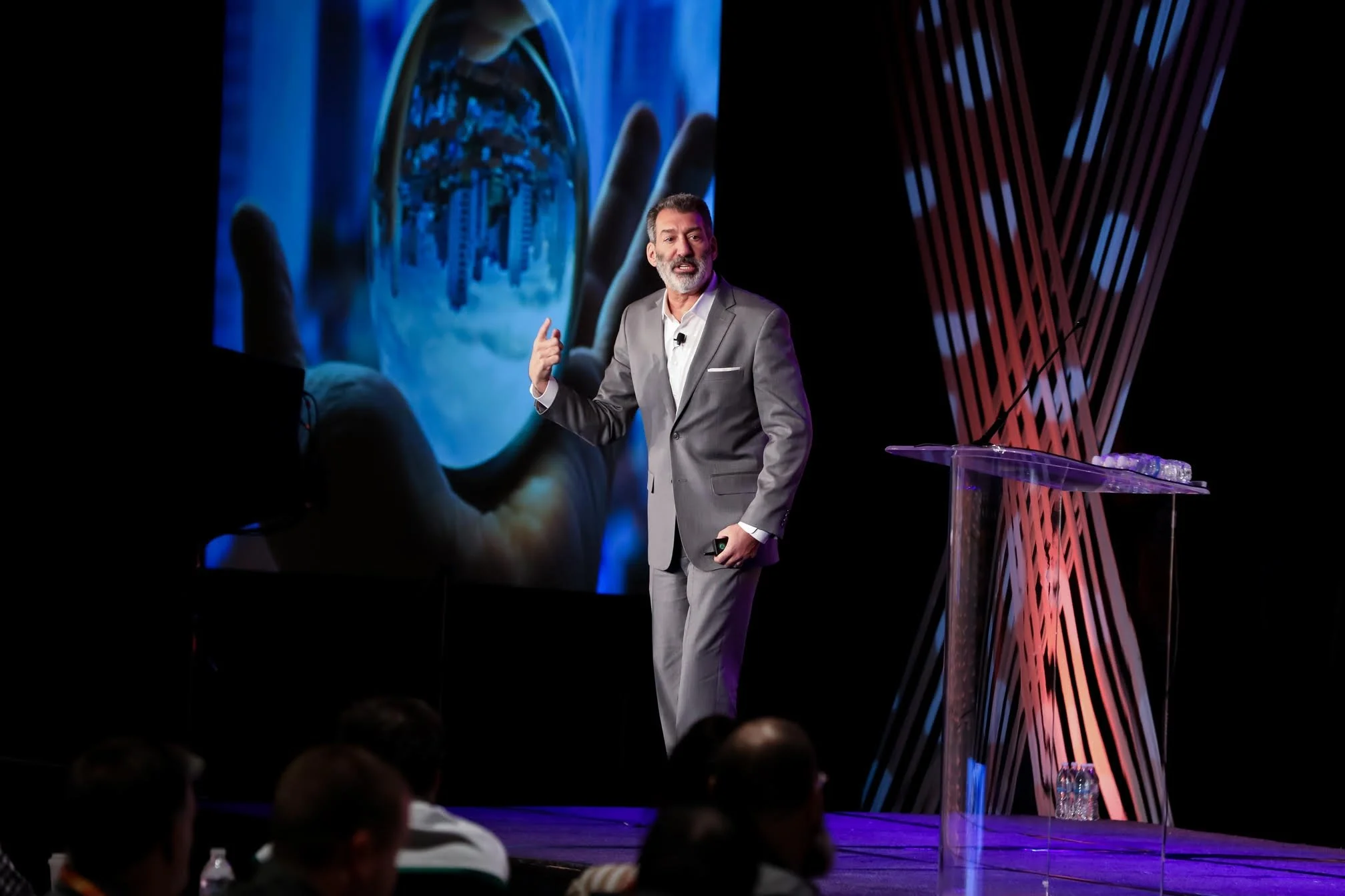 Speaking — customer experience keynote speaker David Avrin