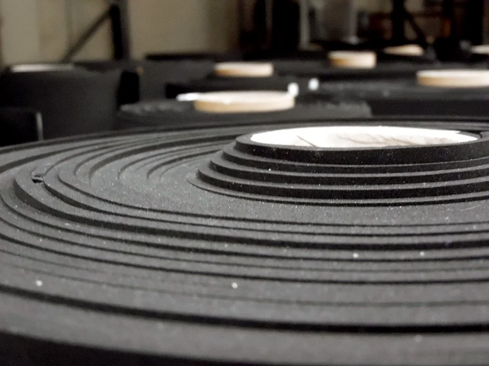 Custom Rubber Sealing Gaskets, Neoprene Mouldings And Extrusions ...