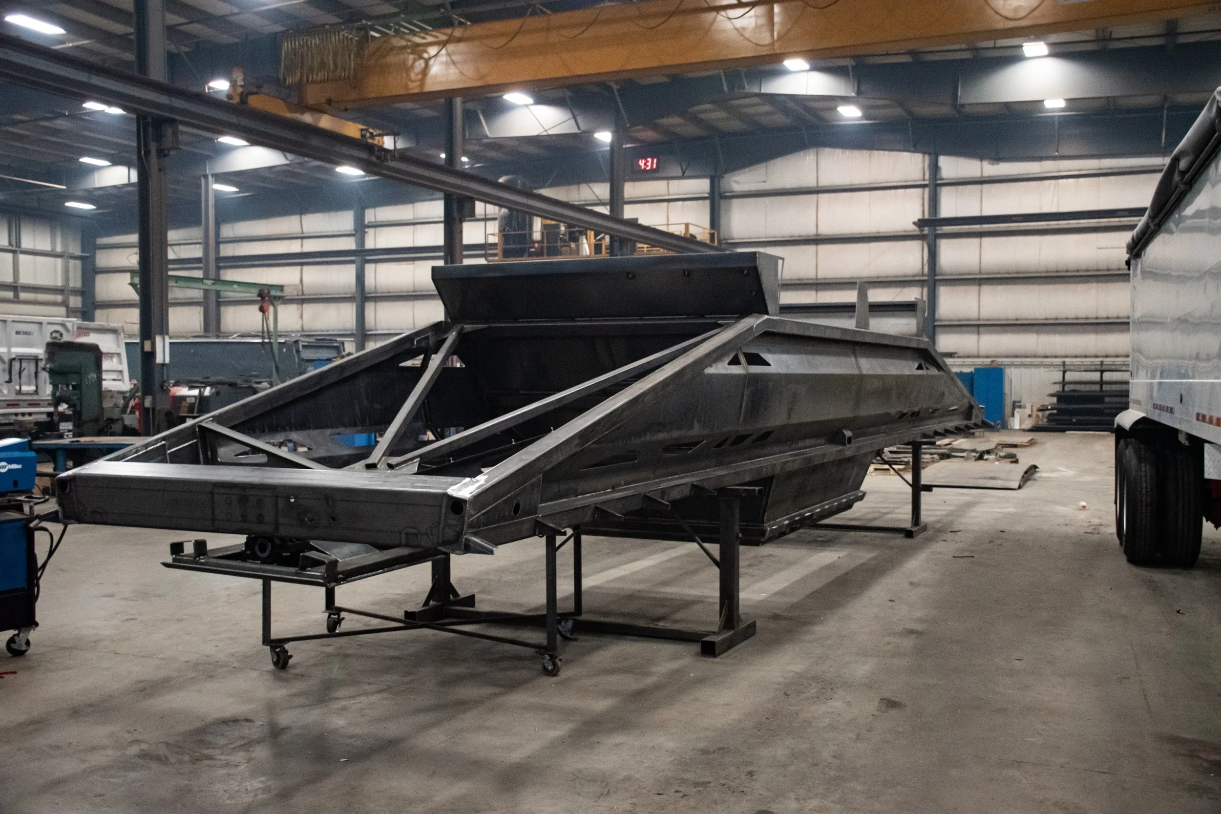 Renegade Trailers - Best Cross Gate Belly Dumps