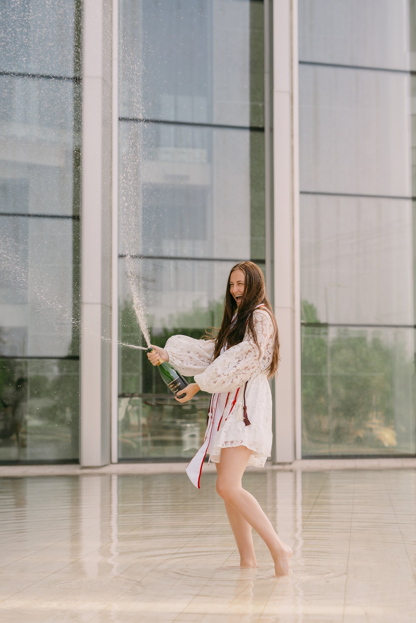 Graduation Portraits: Timeless and Authentic Photography