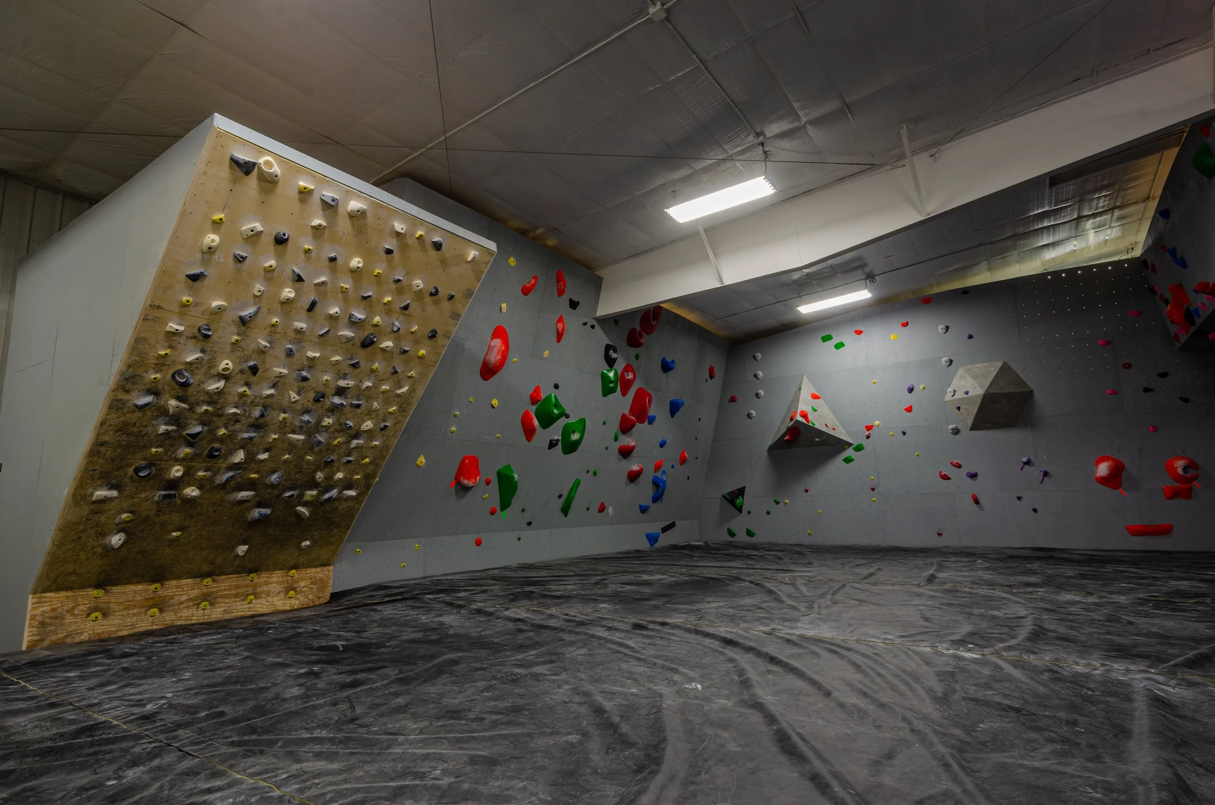 Amenities — Fargo Climbing