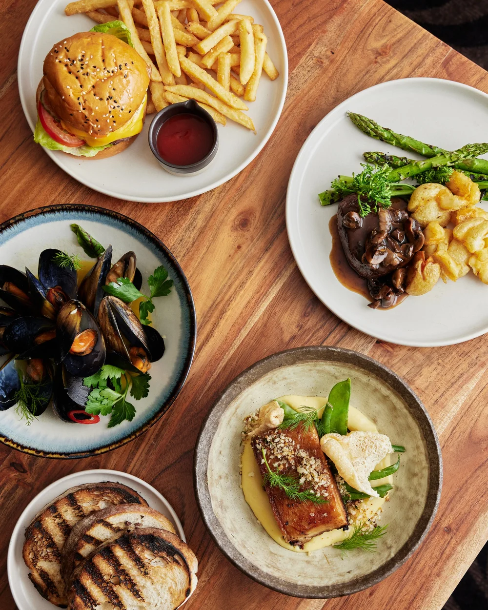 Launching Place Home Hotel | Menu