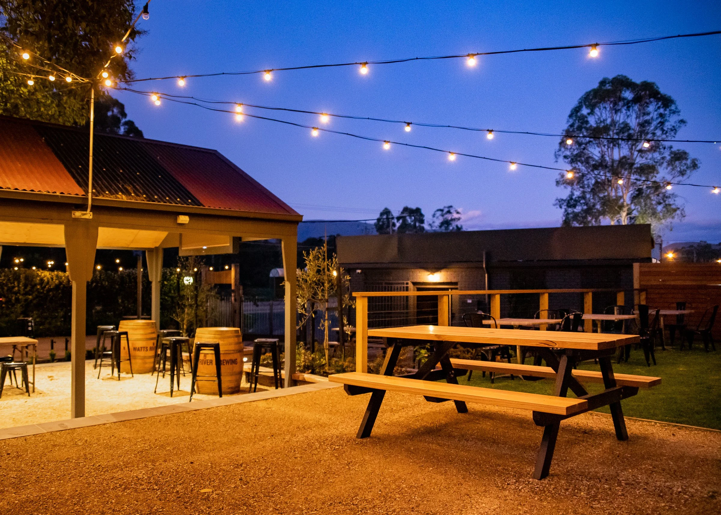 Launching Place Home Hotel | Contact 1