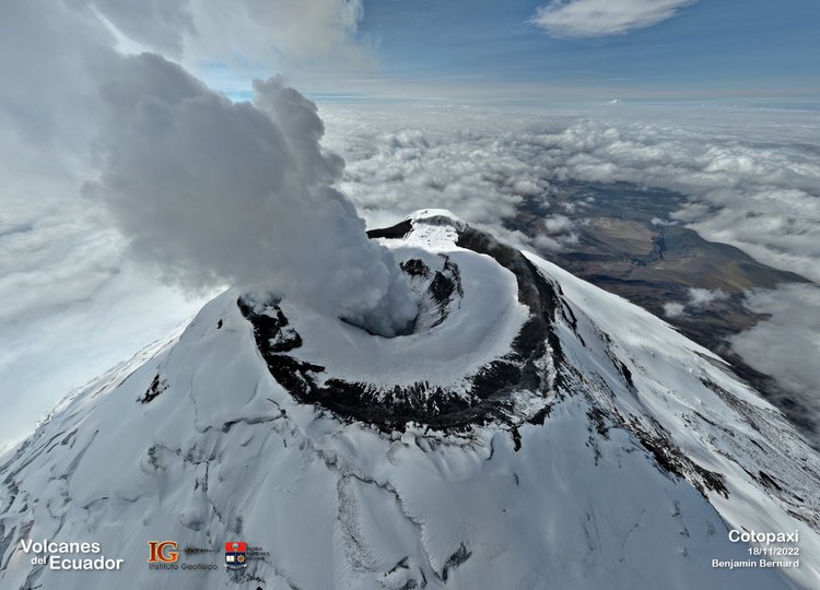 Cotopaxi — Volcanes del Ecuador