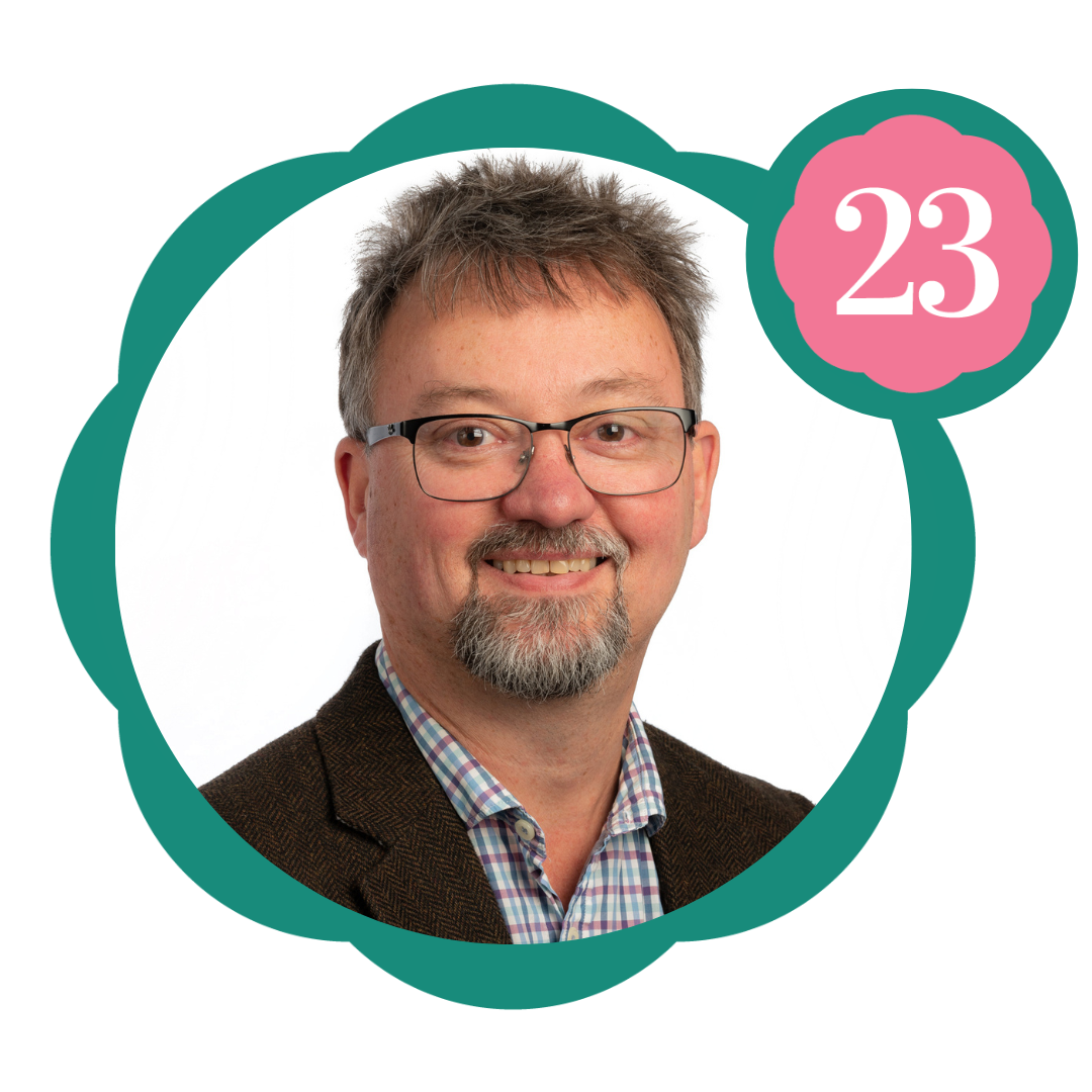 Lisa Raven's Instagram, Twitter & Facebook on IDCrawl