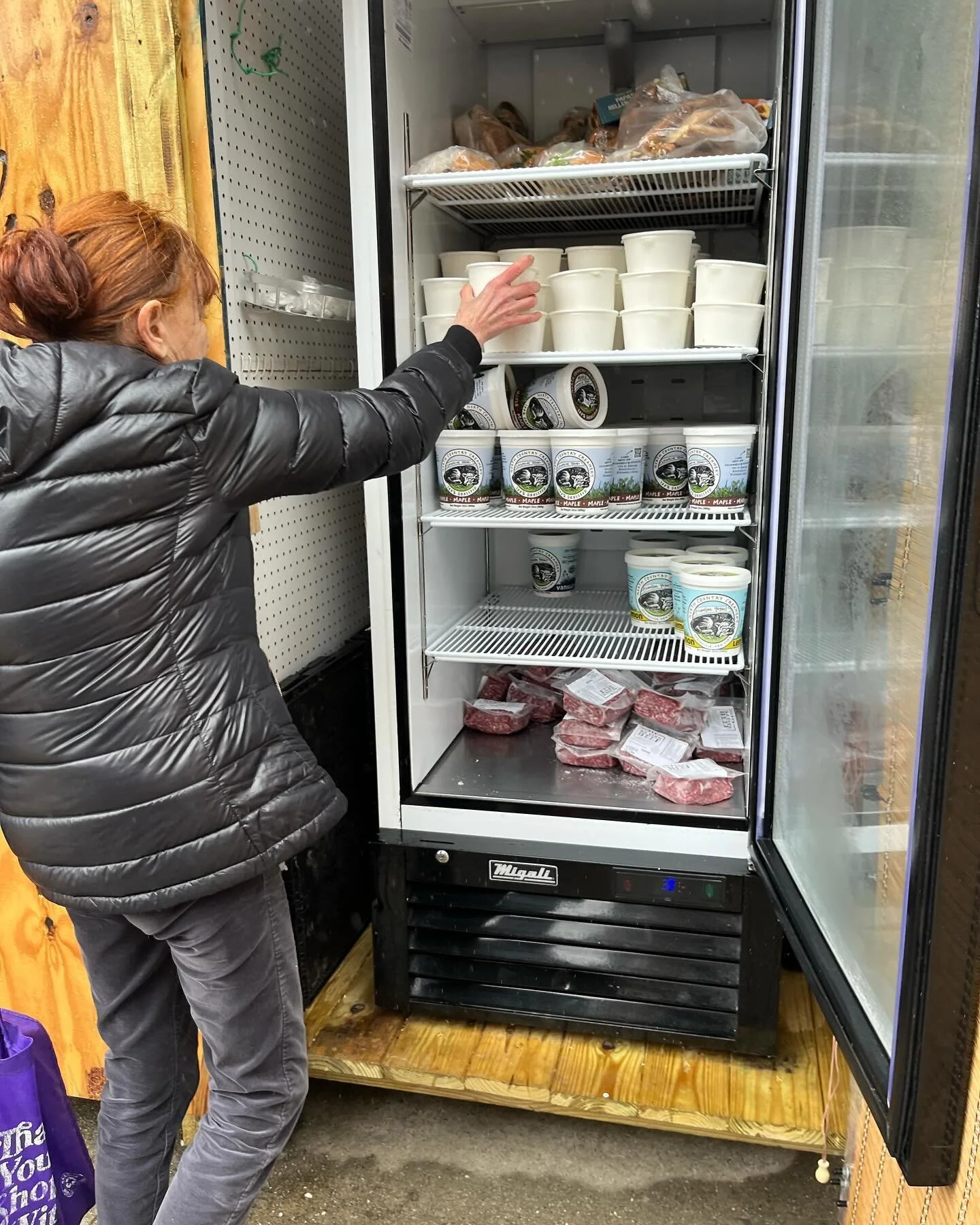 About — Friendly Fridge BX