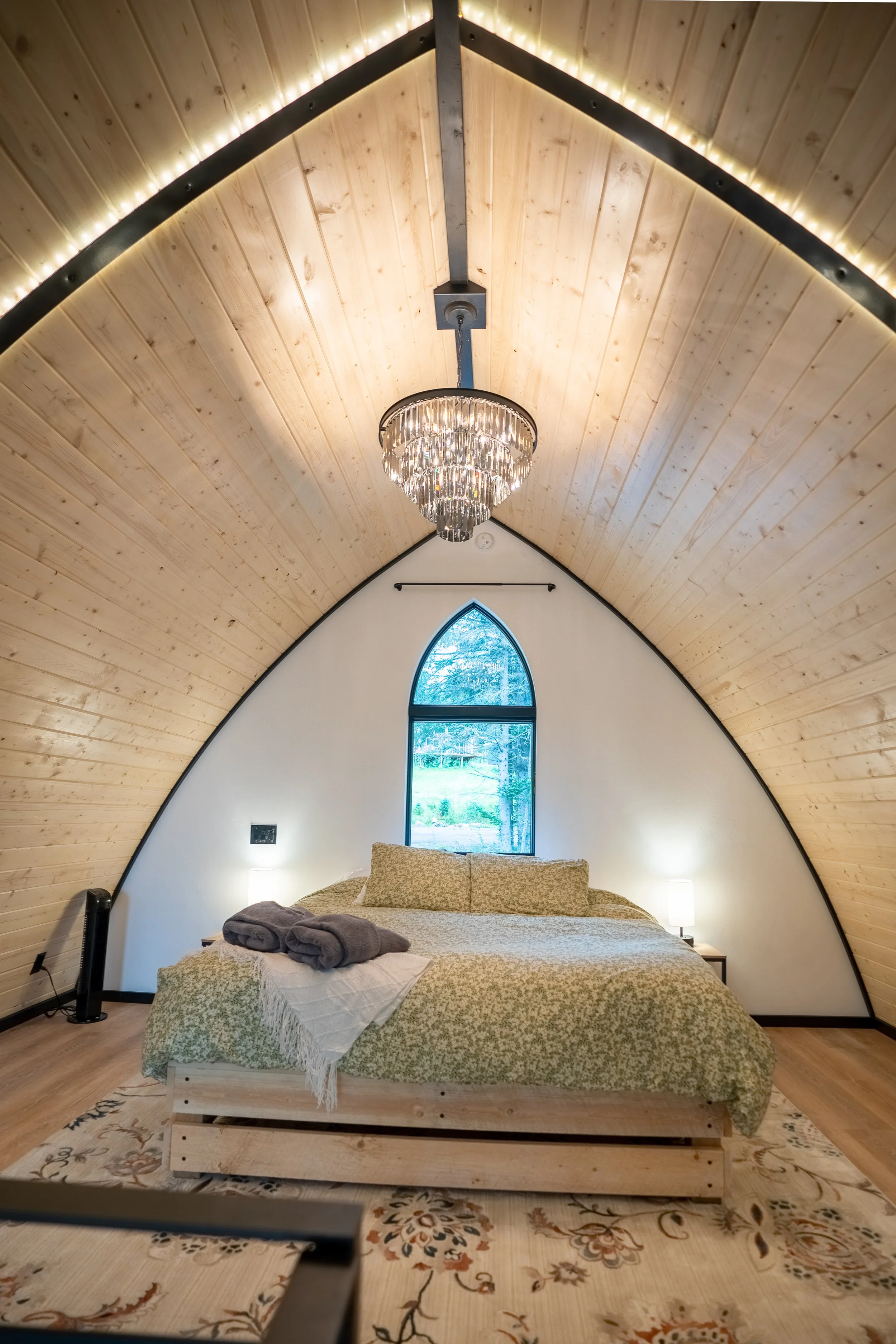 The Arc Cabin — WestWind Cabins