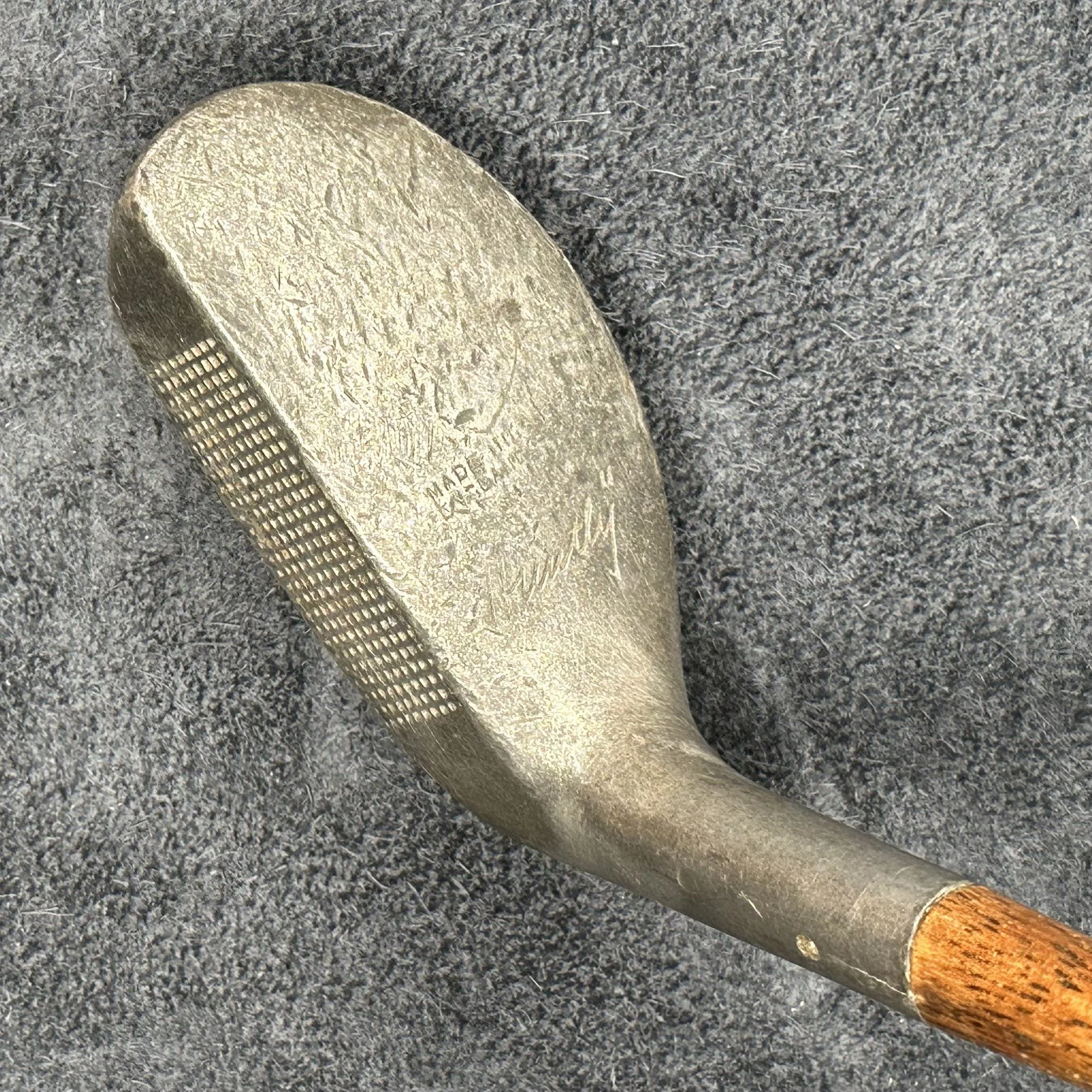 Circa 1923 Huntly Putter with Thumb-Groove Shaft — The Hickory Hacker