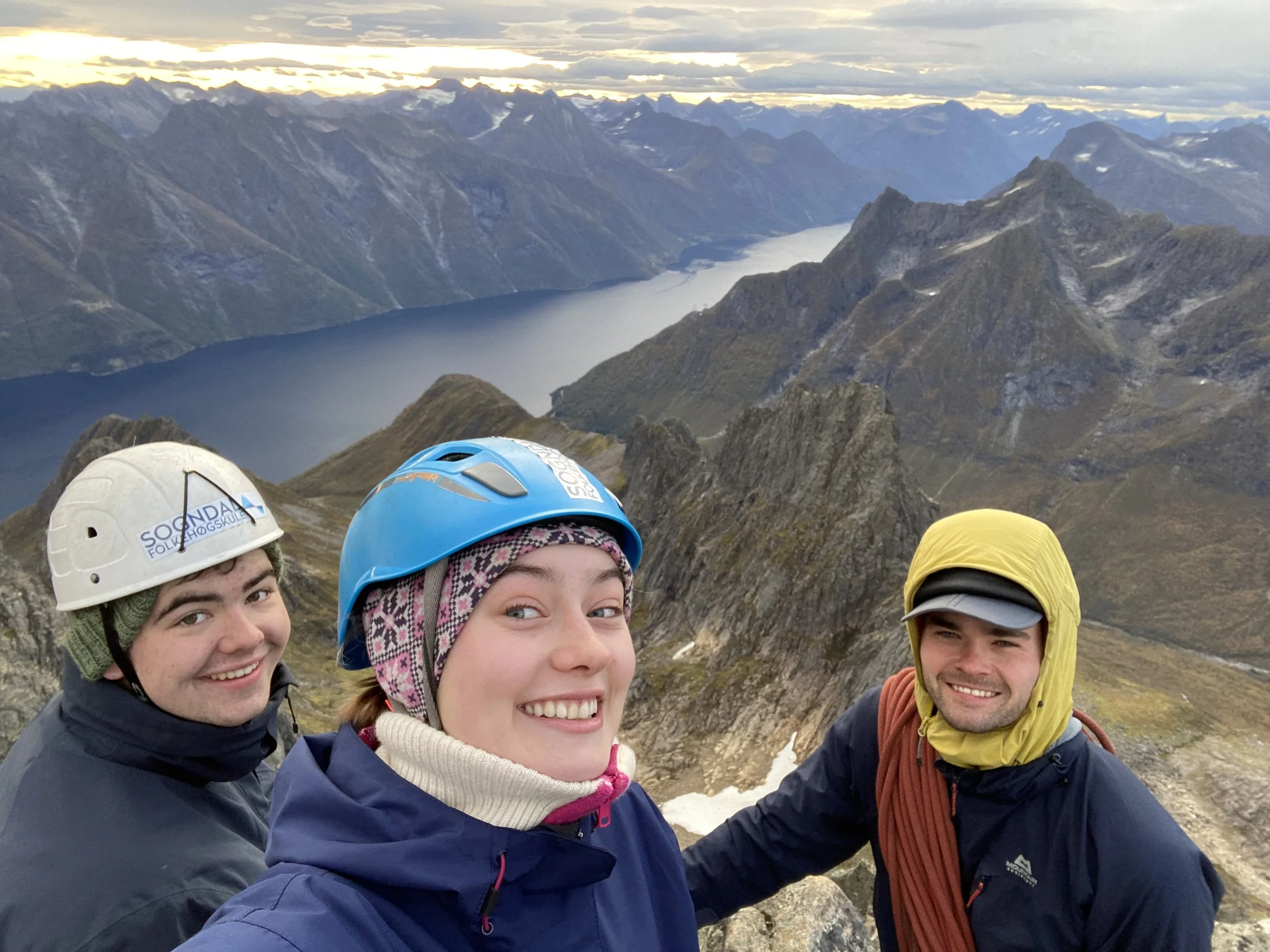 Friluftsliv topptur — Sogndal folkehøgskule