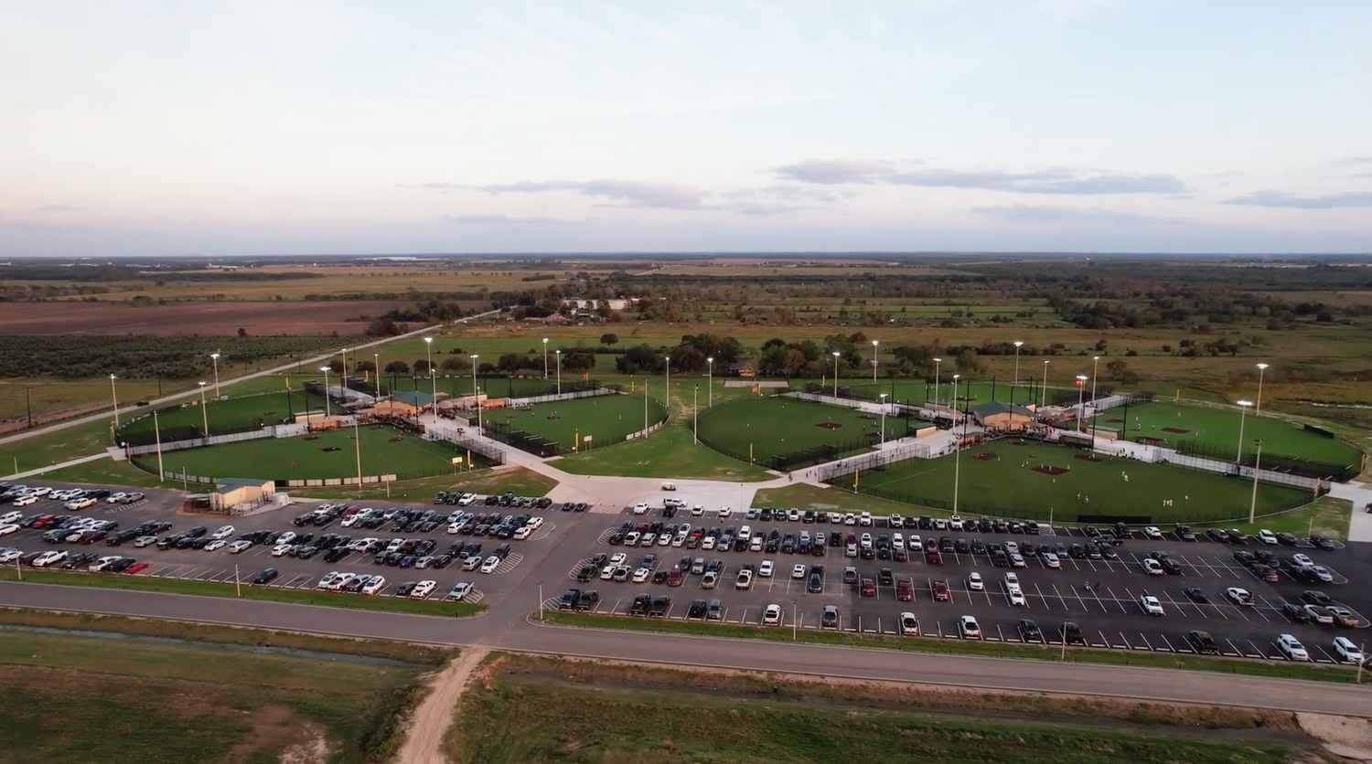 Photos — The Diamonds at Daily Park