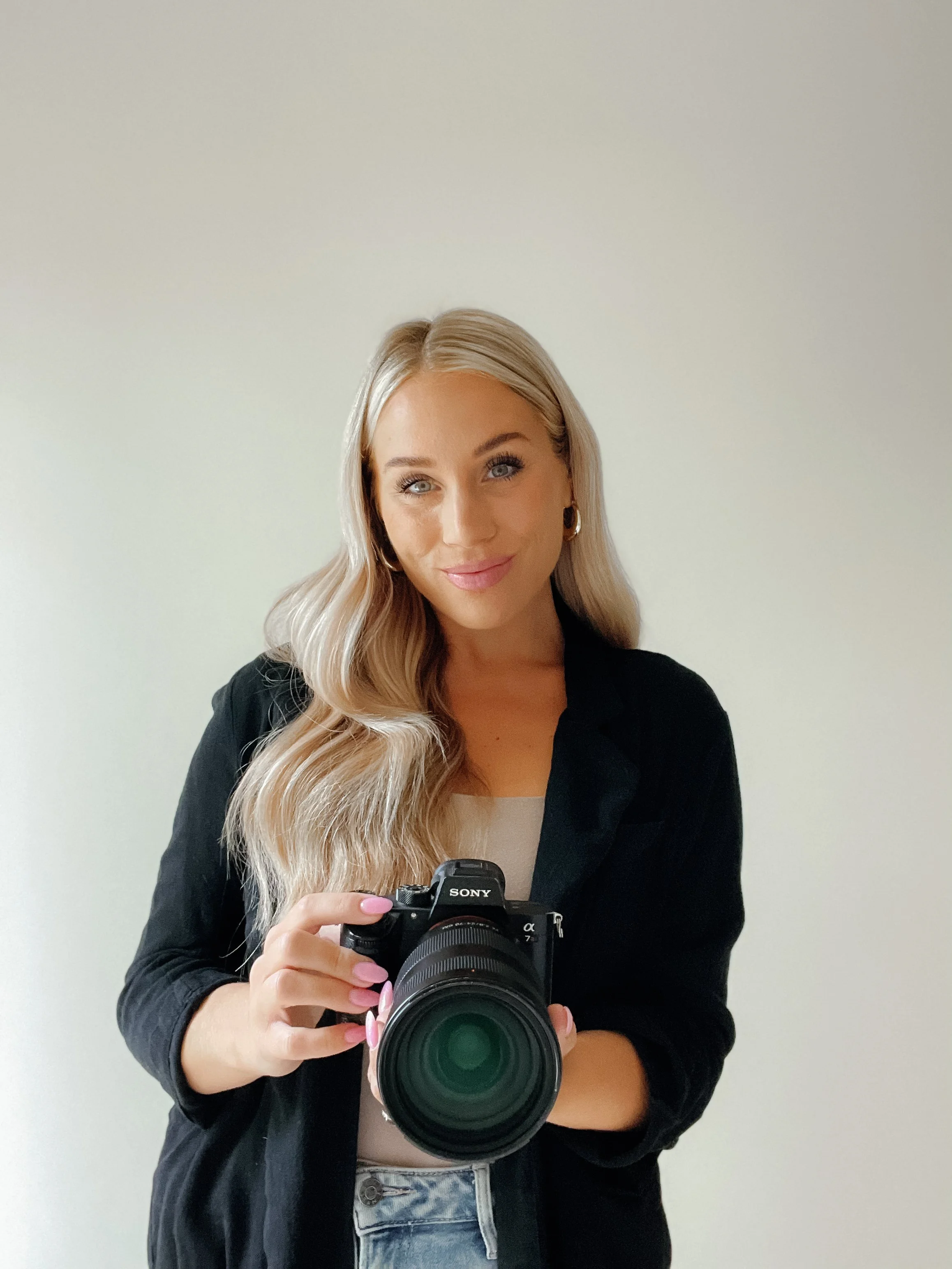 Rachel Wakefield | Wedding Photographer
