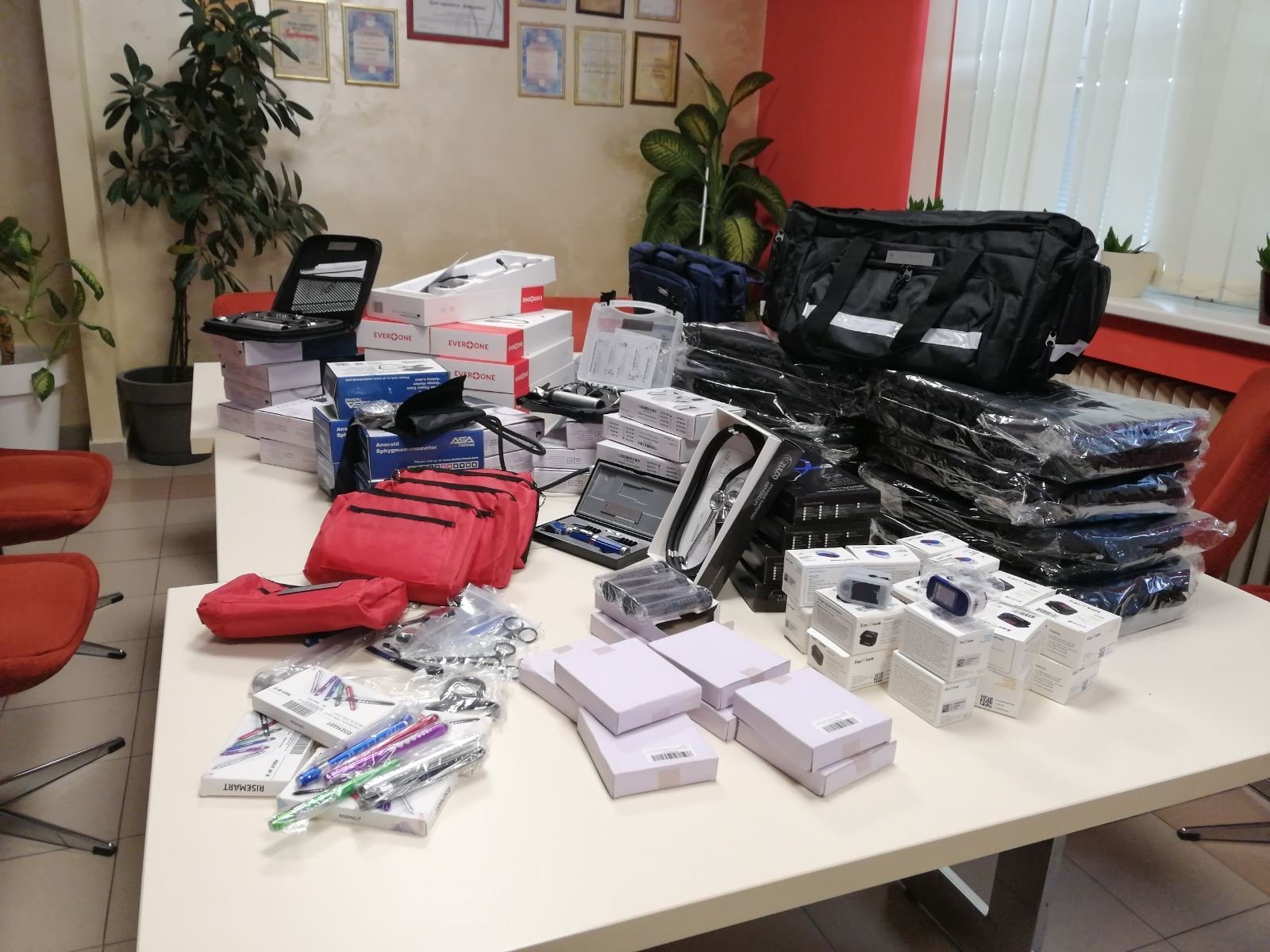 Hrh Crown Princess Katherine And Lifeline Chicago Continue To Support The Vozdovac Health Center