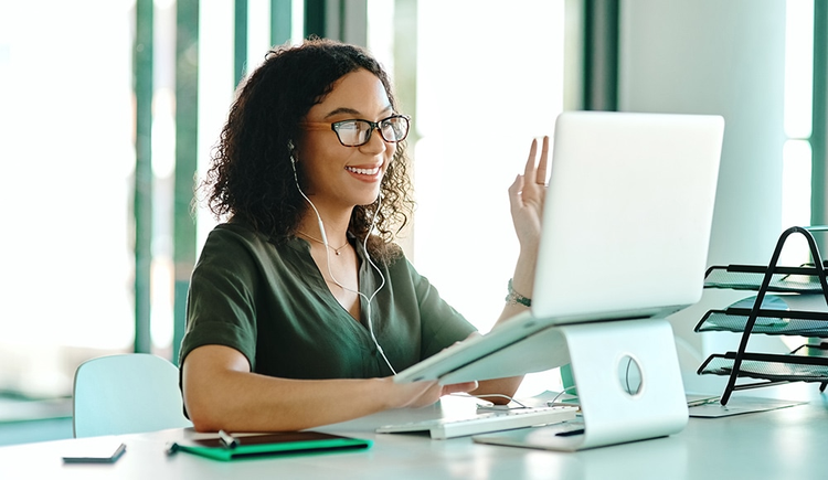 Understanding What Causes a Lisp in Adults & Strategies for Improvement