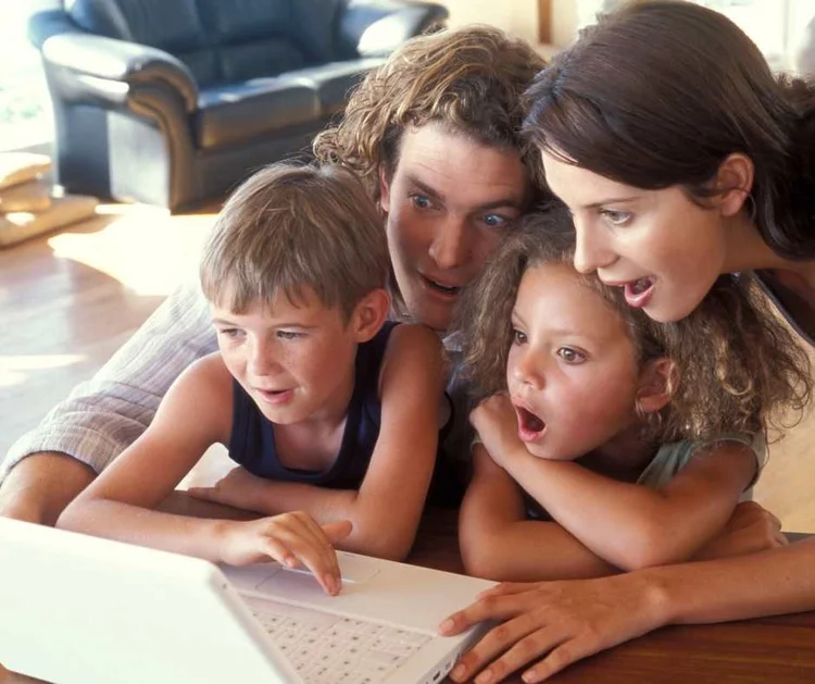 When to Start Speech Therapy: A Guide for Parents
