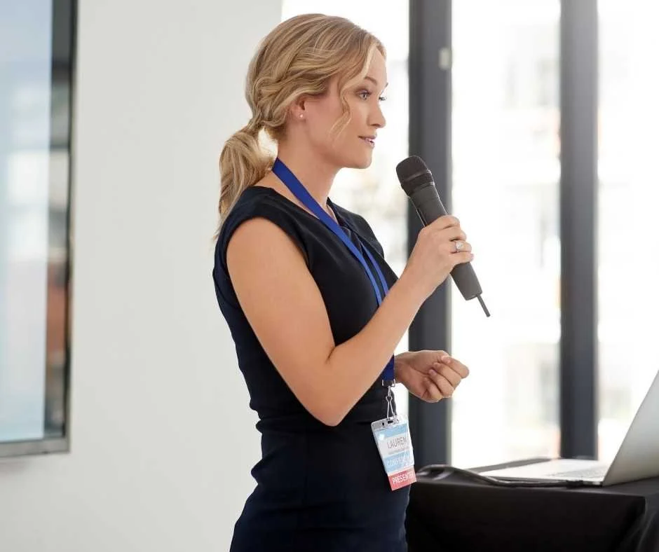 How To Find a Public Speaking Coach: Your Helpful Advice