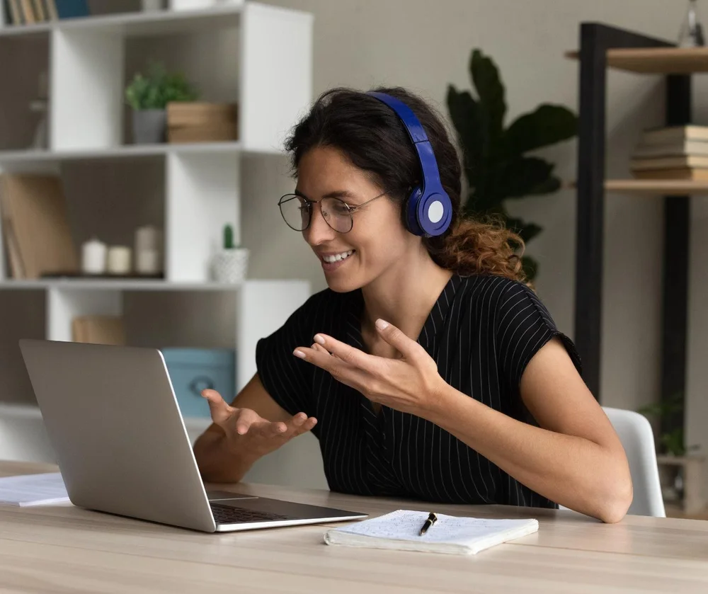 Hearing vs Listening: How the Difference Shapes Communication