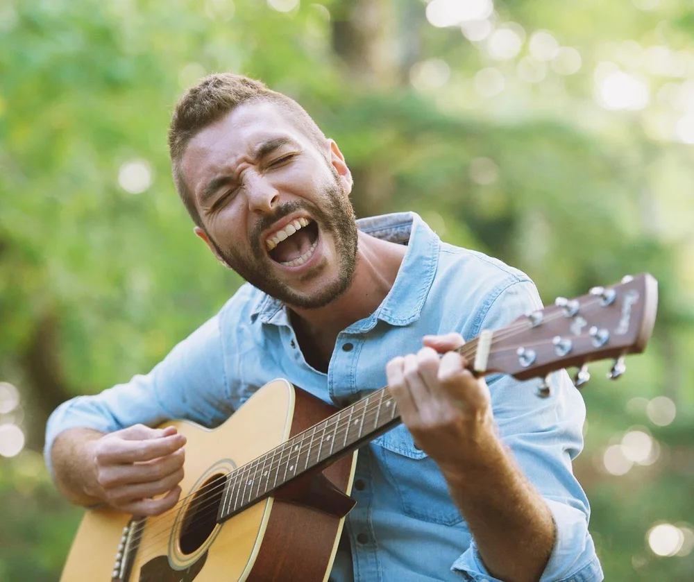 How to Use Breath Control While Singing for a Powerful Voice