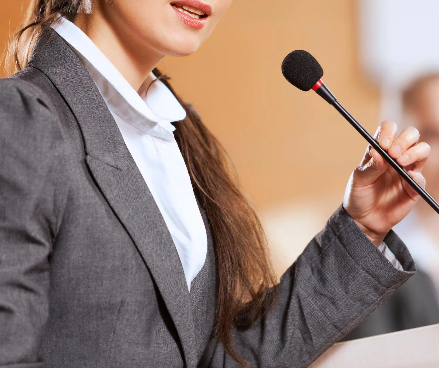 How To Improve Public Speaking Skills: Your Expert Guide