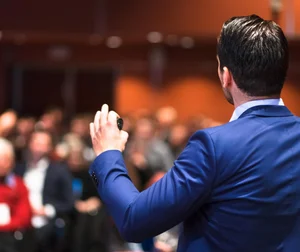How to Improve Your Body Language in Public Speaking
