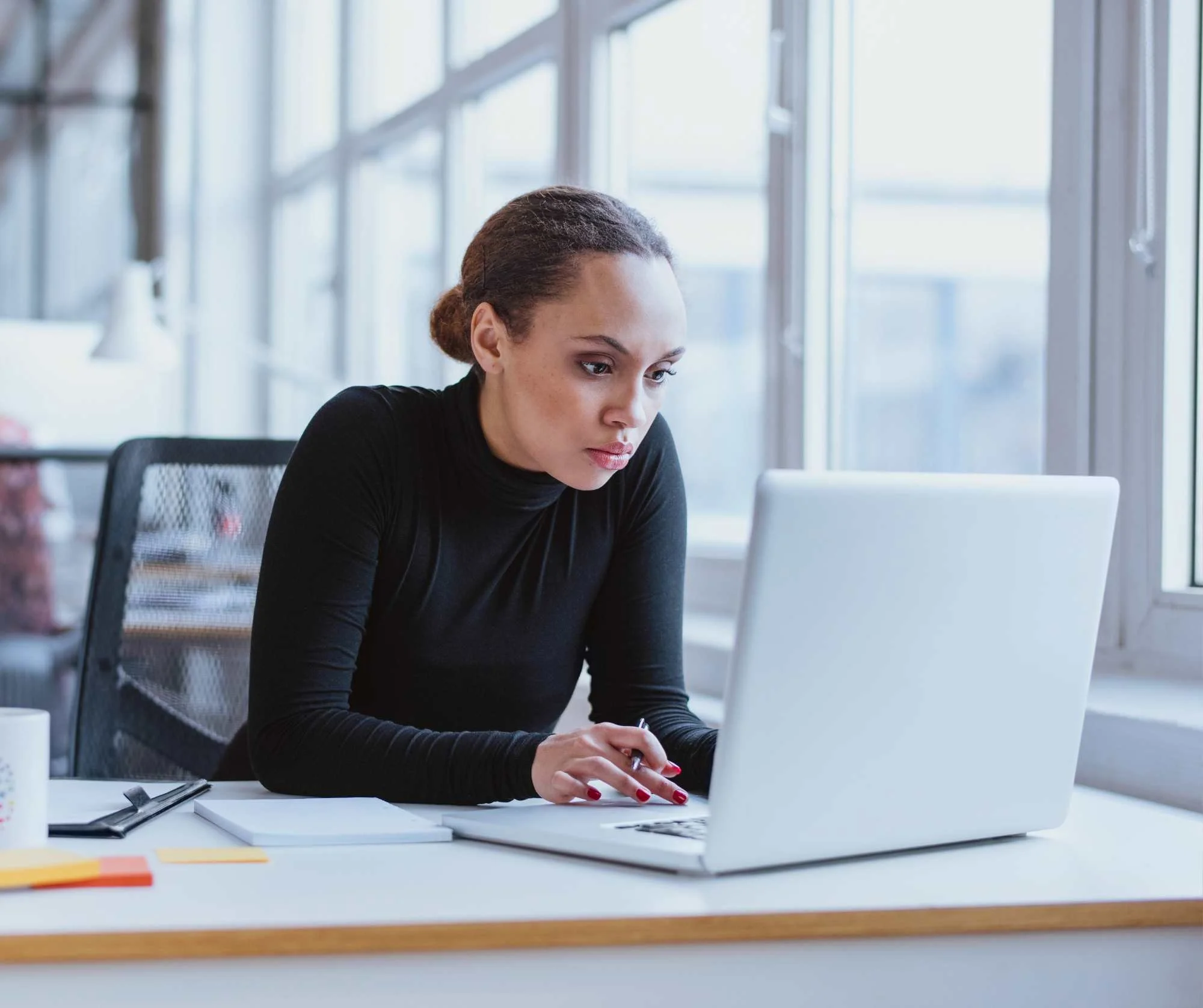 Tips & Tricks to Overcome a Shaky Voice in Public Speaking